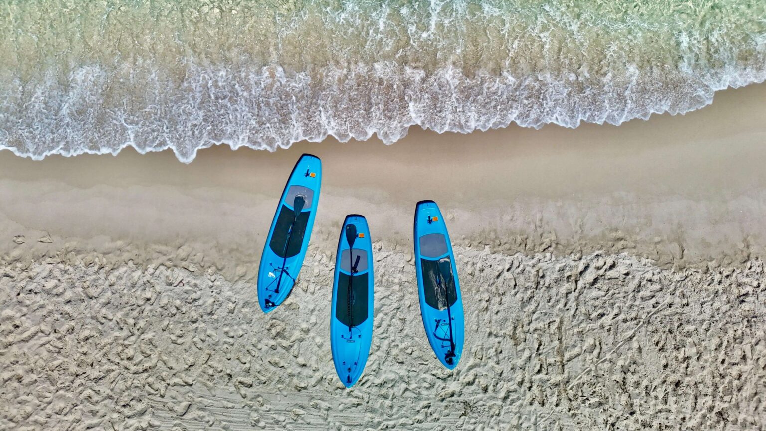 Exploring Banana Boat Rental Experiences in Miami Beach